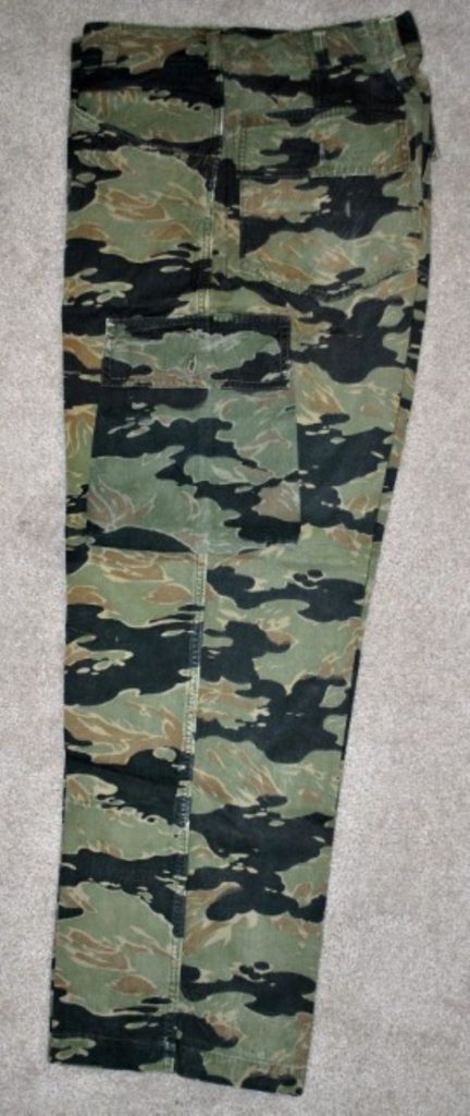 Exposed Button Tiger Stripe Set SFC Forrest K. Foreman (Delta Force Sgt ...